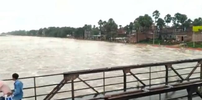 आबादी के अत्याचार से सिकुड़ गई सकरी