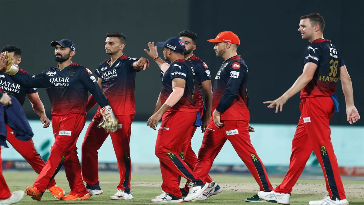 DC vs RCB: 2 गेंद में तय हुई RCB की हार, इस बैटर की तूफानी पारी ने पलटा ...