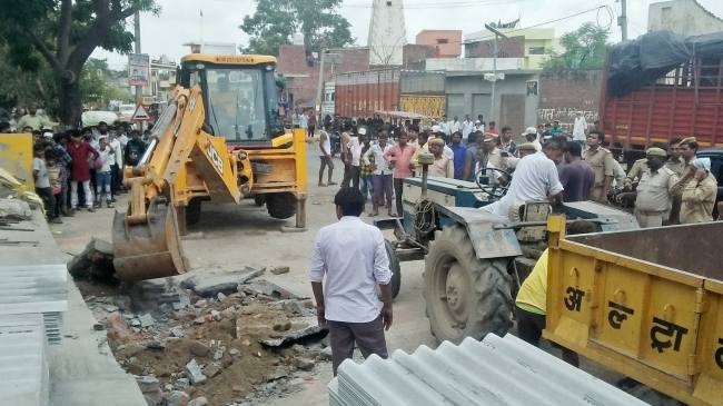 पालिका ने चलाया अतिक्रमण हटाओ अभियान