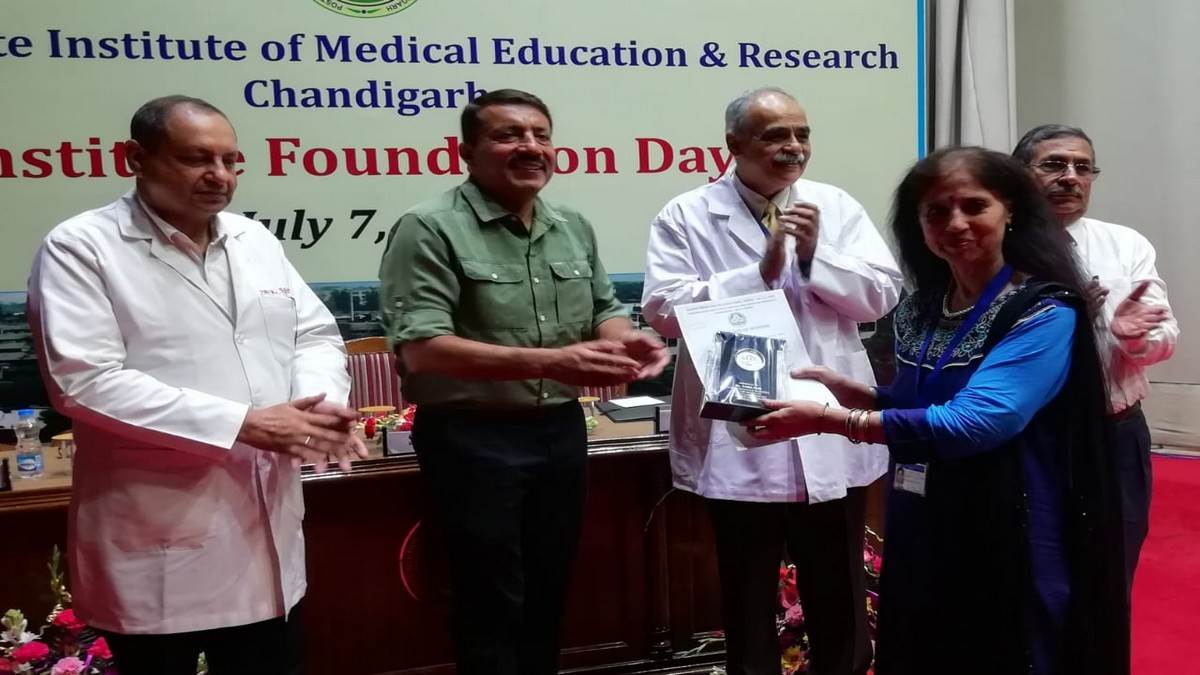 PGIMER Foundation Day: प्रोफेसर विवेक लाल बोले- पीजीआइ ने डटकर किया हर ...