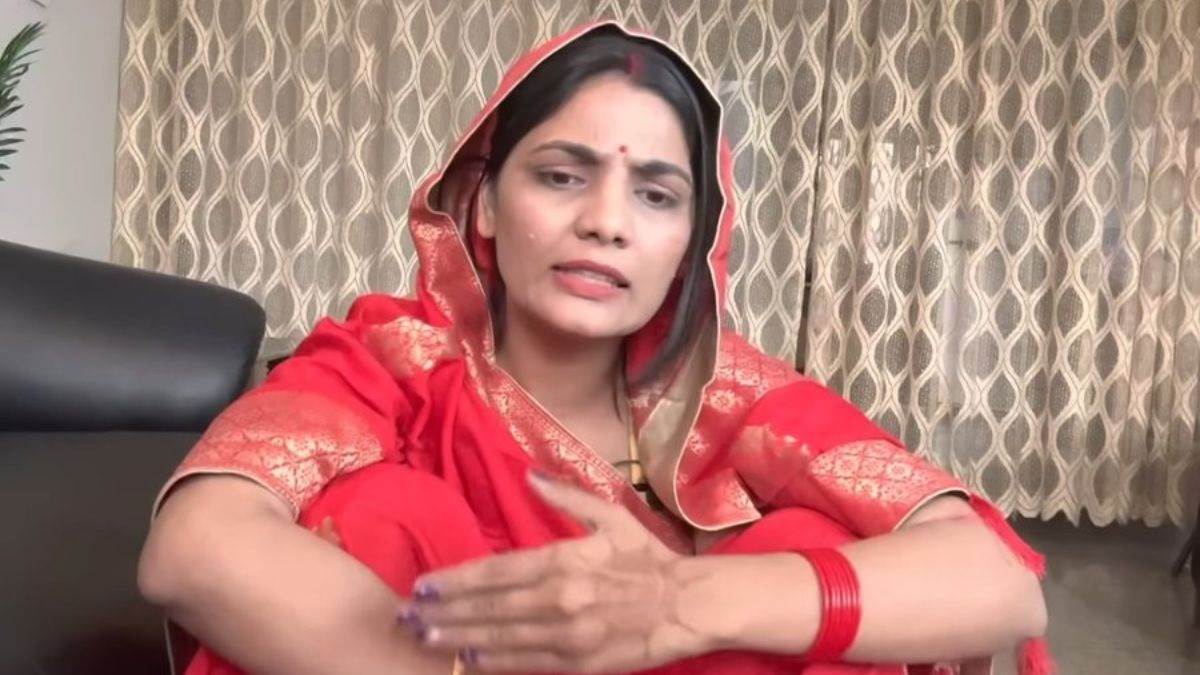 लोक गायिका नेहा सिंह राठौर के खिलाफ एमपी में केस दर्ज, सीधी पेशाब कांड ...