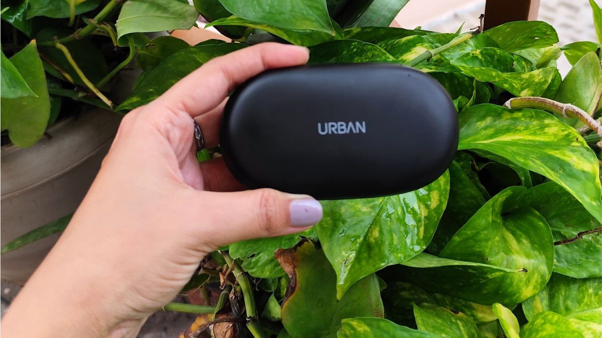URBAN Vibe Loop Earbuds Review: तगड़ी साउंड क्वालिटी वाले बड्स जीत ...
