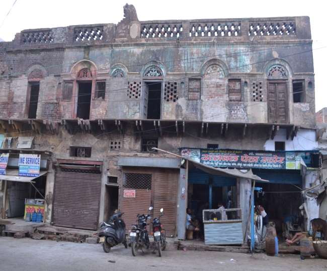 नूरी दरवाजा में रणजीत बनकर रहे थे भगत सिंह, आगरा बना था आर्मी का केंद्र ...