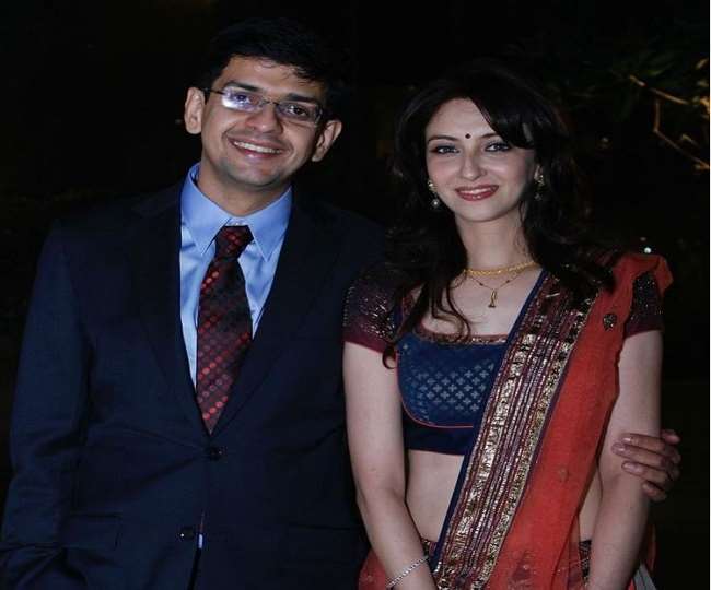Saumya Tandon ने पब्लिक डिमांड पर शेयर की पति के साथ तस्वीर, कही ये बात ...