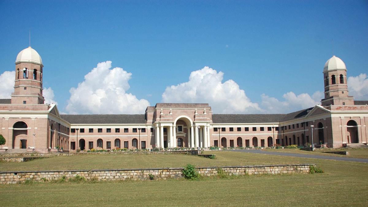 भारत की आजादी से भी पुराना FRI का इतिहास, यहां हैं दुनियाभर की ...