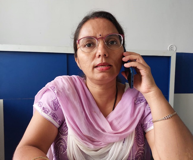 कार्निया में चोट लगने पर आंख मलें न अपने मन से दवा डालें, जा सकती है ...