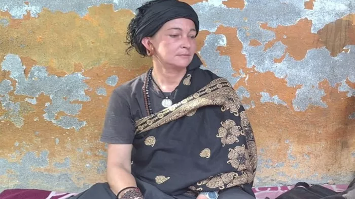Russian Woman in Khagaria: रूस की महिला अघोरी बन खगड़िया पहुंचीं, लोगों ...