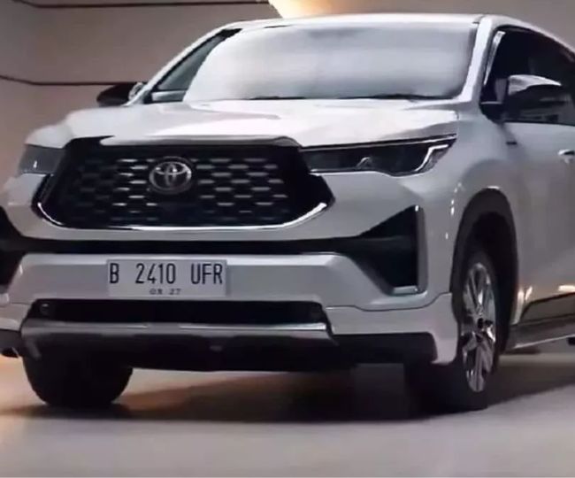 Toyota Innova High Cross: बड़ी फैमिली को खूब भा रही ये कार, हाइब्रिड ...