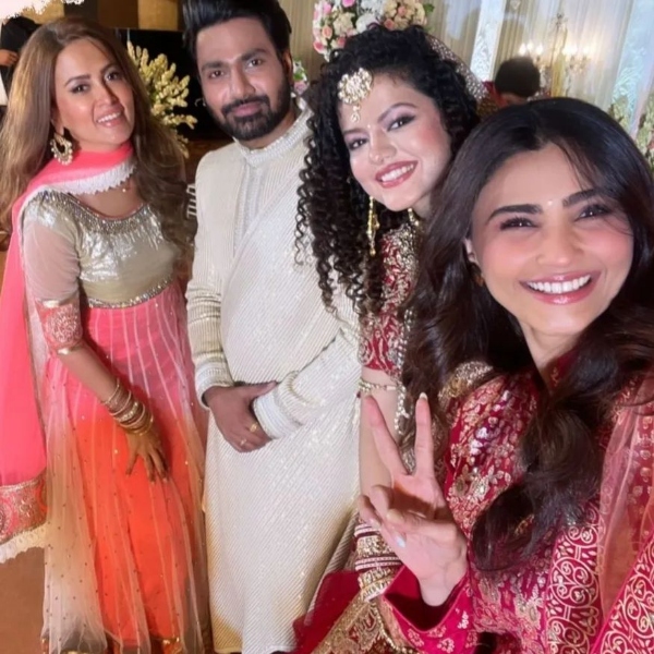 Palak Muchhal और मिथुन शर्मा के वेडिंग रिसेप्शन में पहुंची फिल्म ...