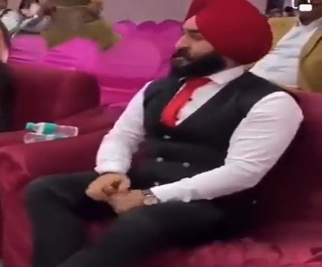 Viral Video: जब खुद को डांस करने से नहीं रोक पाए सरदार जी, वीडियो देख ...