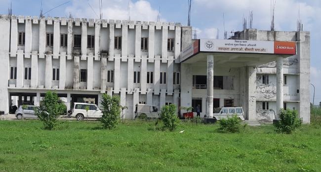 थोड़ा है थोड़े की जरूरत है - shamli has not many goverment offices ...