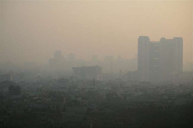 Air Pollution In Kanpur: सात जगह पीक पर पहुंचा एक्यूआई, ओस व धुंध से ...