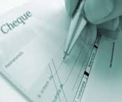 फर्जीवाड़ा : चेक बीएचयू कर्मचारी का और निकाल लिया कोई और, शुरू से पीछे ...