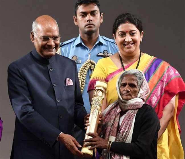 राष्ट्रपति ने कानपुर की कलावती को नारी शक्ति पुरस्कार से नवाजा, 32 साल ...