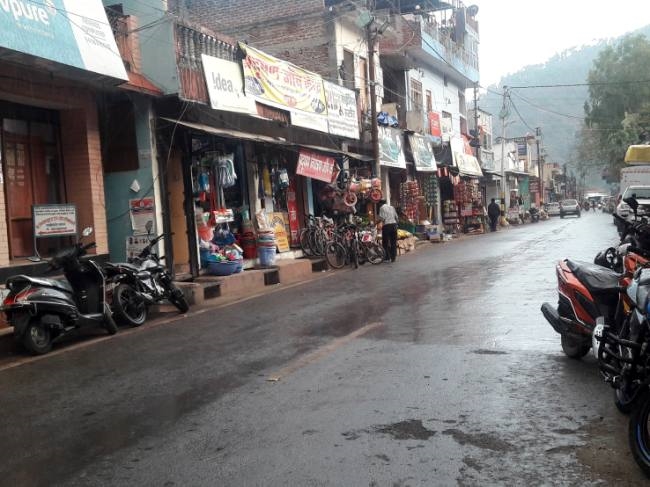 अल्मोड़ा और बागेश्वर में मेघ बरसे, तापमान लुढ़का - rain in Almora and ...