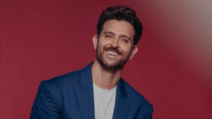 Hrithik Roshan Holi: न रंग न बंग... ऋतिक रोशन ने परिवार के साथ कुछ ऐसे ...