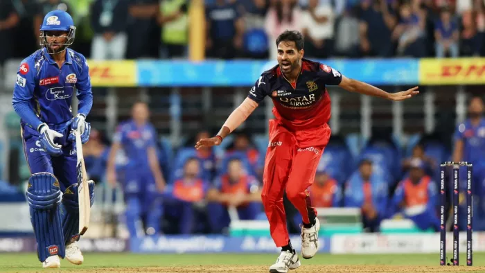 Bhuvneshwar Kumar ने रचा इतिहास, तोड़ डाला IPL का ऑलटाइम रिकॉर्ड ...