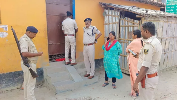 Bihar: सहरसा के रेड लाइट एरिया में पुलिस की छापेमारी, नेपाल की नाबालिग ...