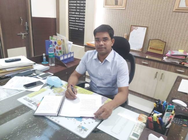 ग्रामीण क्षेत्रों में होगा कोविड प्रोटोकाल का कड़ाई से पालन: सीडीओ ...