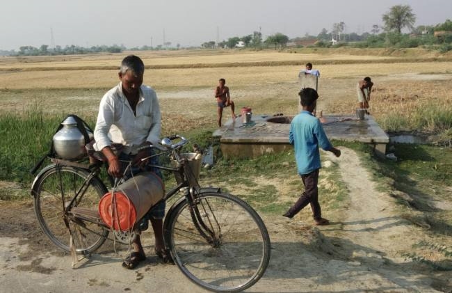 विकास के दावे को झुठला रही दुबहां दलित बस्ती की हकीकत - The reality of ...