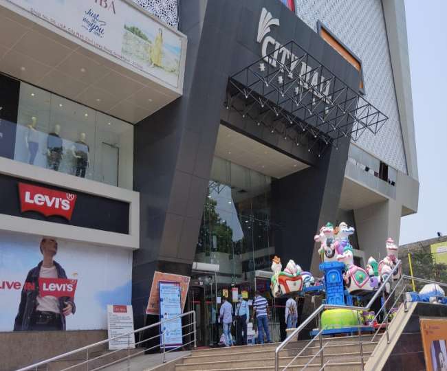 गोरखपुर में खुल गए मॉल व होटल, इन नियमों का करना होगा पालन Gorakhpur ...