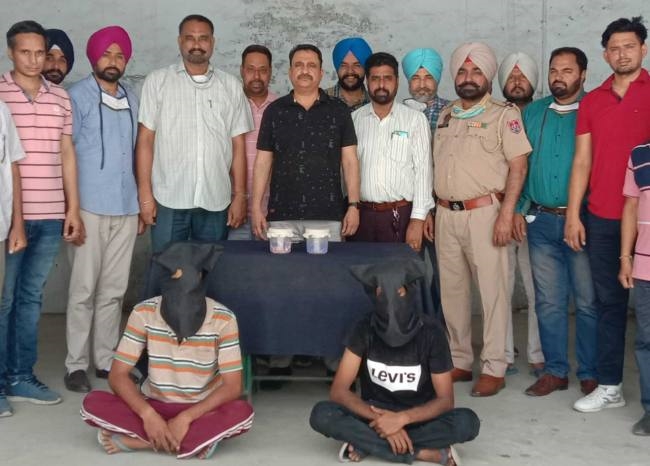 बंद कोठी से गहने चोरी करने वाला जोनी बाबा सहित दो गिरफ्तार - Joni Baba ...