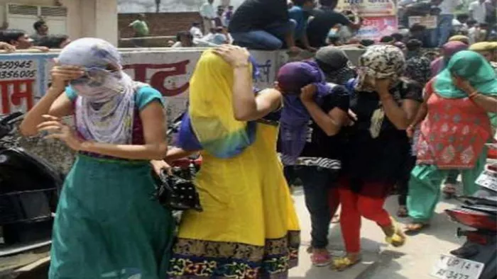 रेड लाइट एरिया किशनगंज : यहां लगती है लड़कियों की बोली, एक घंटे के लिए ...