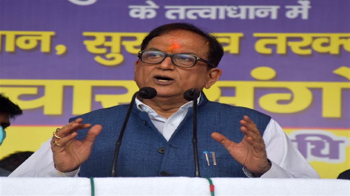 Lok Sabha By Election बसपा के स्टार प्रचारकों की सूची से सतीश चंद्र ...