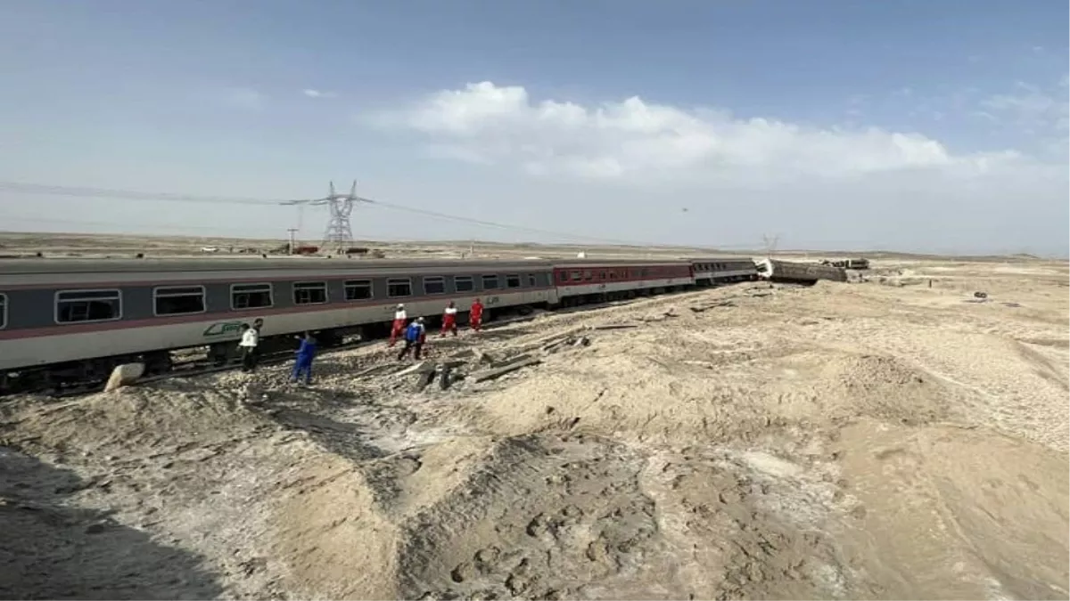 Train Derail: ईरान में ट्रेन दुर्घटना, पटरी से उतरे चार डिब्बे; 17 मरे ...