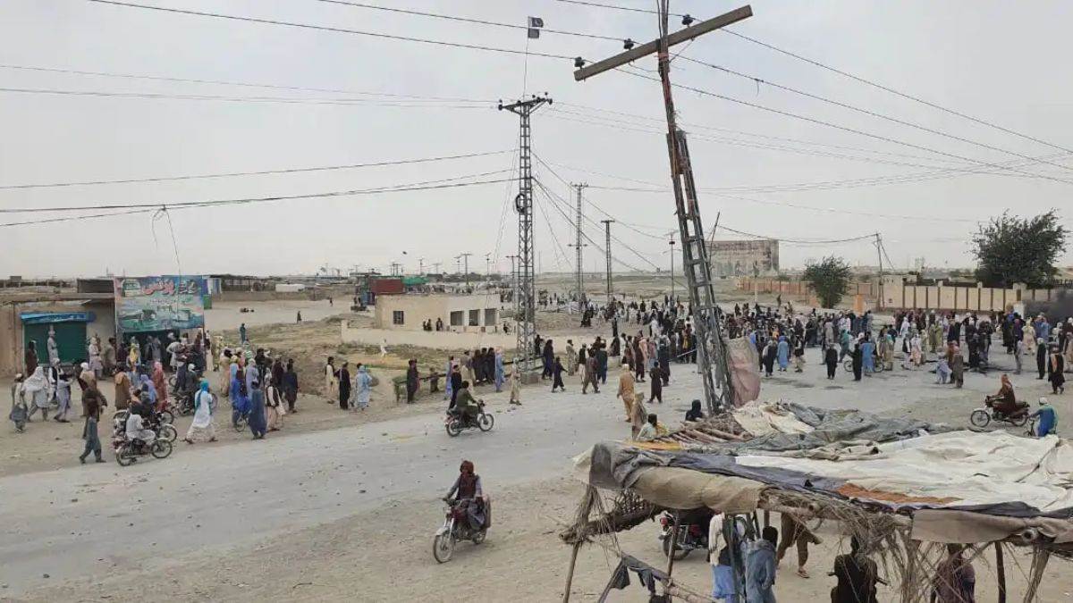 Pakistan: बलूचिस्तान के शहर चमन में प्रदर्शनकारियों और सुरक्षाबलों के ...