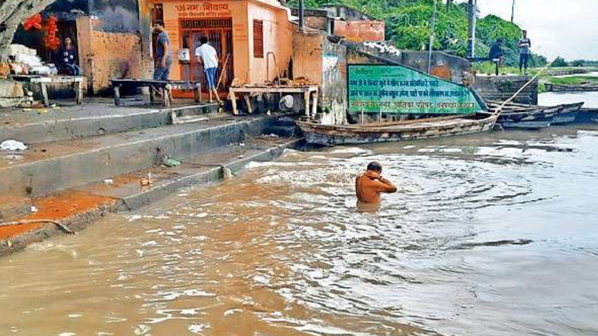 Bulandshahr News: गंगा का जलस्तर सामान्य फ्लड की श्रेणी में पहुंचा ...