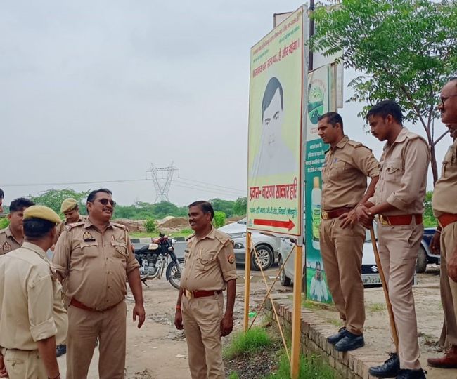 Bhole Baba: क्या यूपी के इस आश्रम में छिपकर बैठा है सूरजपाल उर्फ 'साकार ...