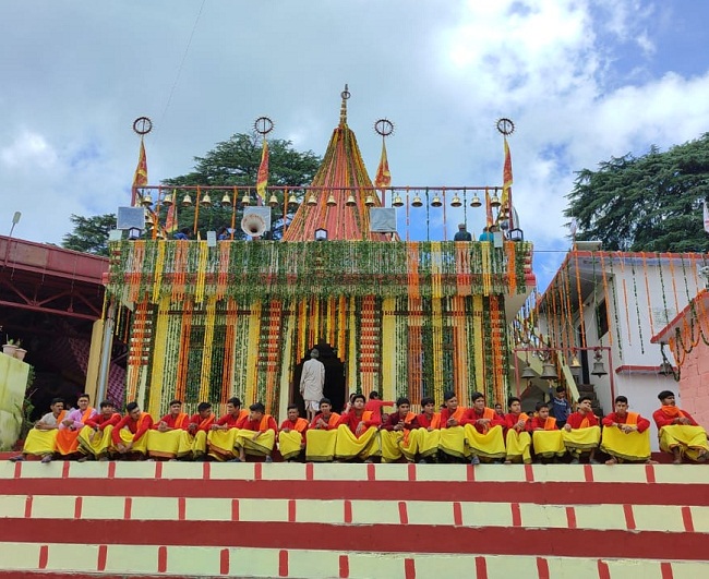 Bagwal Mela 2022 : 12 दिवसीय बग्वाल मेले का वन निगम अध्यक्ष कैलाश ...