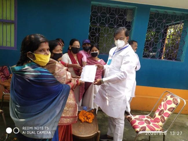 सेविकाओं ने विधायक को सौंपा मांग पत्र - सेविकाओं ने विधायक को सौंपा ...
