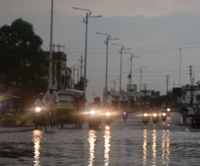 Dhanbad Weather Forecast असम का रास्ता पकड़े बादल दिखा रहे असर 24 घंटे ...
