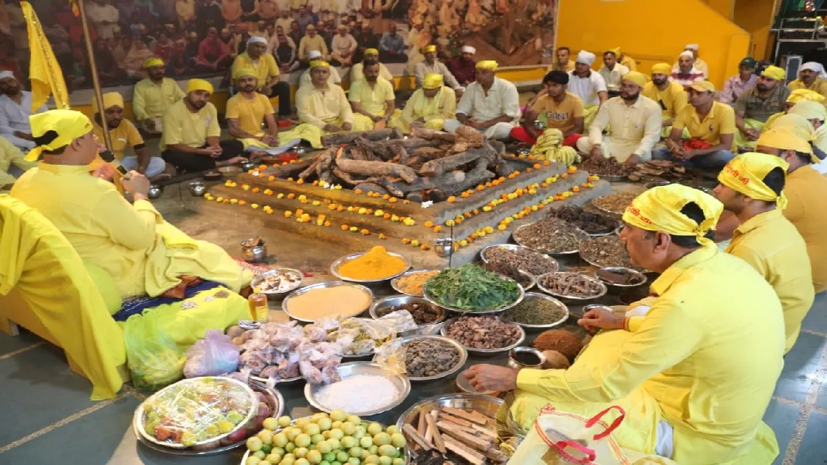 जालंधर में मां बगलामुखी धाम गुलमोहर सिटी में हवन यज्ञ हुआ, नवनीत ...