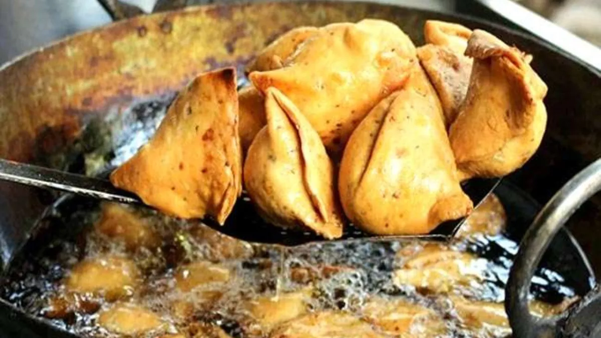 कहीं नहीं खाया होगा इतना लजीज समोसा, पंजाबी यूनिवर्सिटी की पहचान है मटर ...