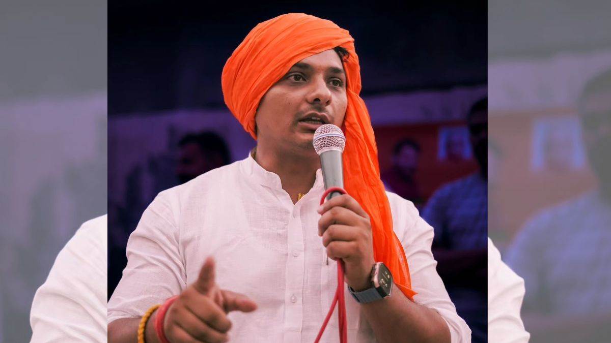 Captain Yogesh Bairagi Profile: एयरलाइंस की छोड़ी नौकरी... पहली बार ...