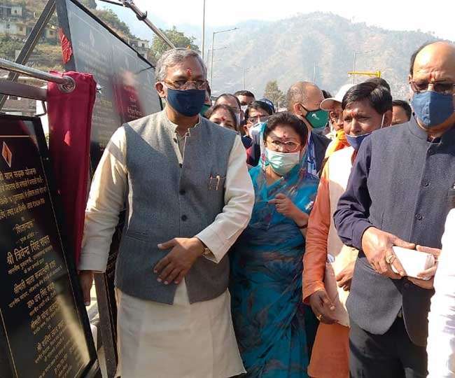 उत्‍तराखंड : देश के सबसे लंबे डोबरा-चांठी सस्पेंशन ब्रिज का मुख् ...
