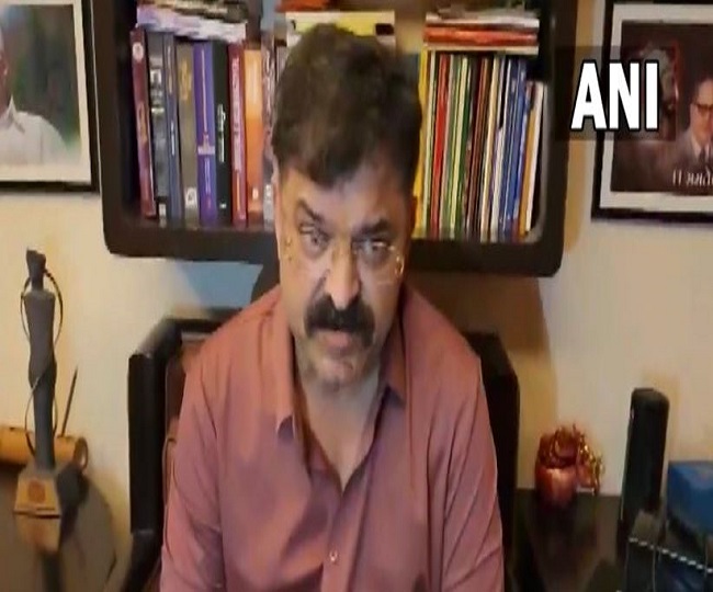 VIDEO: एनसीपी नेता जितेंद्र अवध ने छत्रपति शिवाजी पर बनी फिल्म की ...