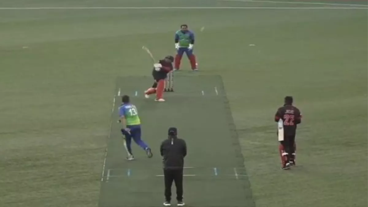 Hamza Saleem Dar: छह गेंदों पर जमाए 6 छक्के, एक ओवर में ही ठोक डाले 43 ...