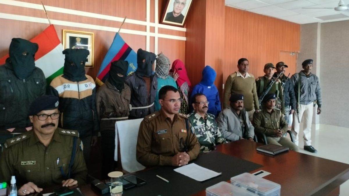 Godda Crime : हत्या और लूट के अलग-अलग मामलों में पुलिस ने सात अपराधियों ...