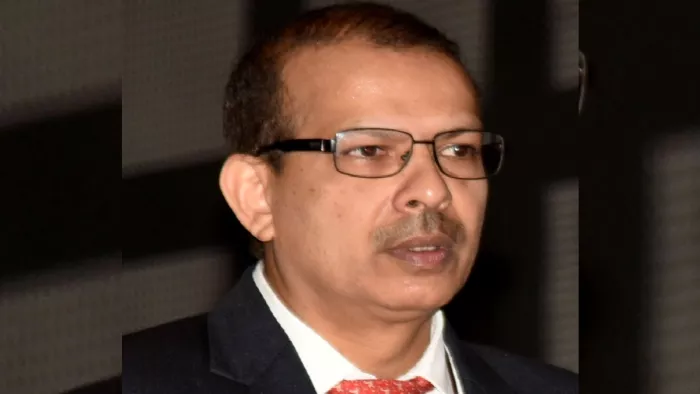 छुट्टी पर गए KK Pathak का काम संभालेगा ये IAS अफसर, बी. राजेन्दर खेल ...