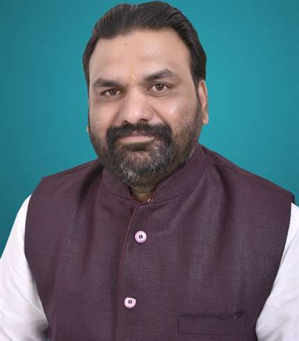Bihar Cabinet Expansion: सम्राट चौथी बार बनें मंत्री, विरासत से मिली है ...