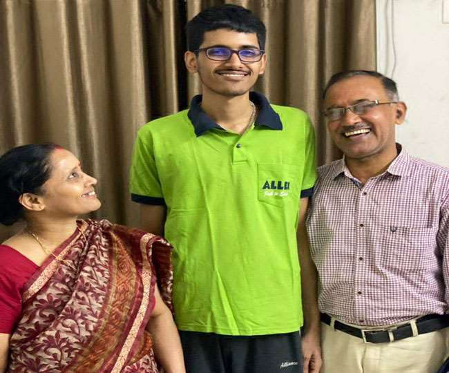 JEE 2021: बिहार का साकेत बना JEE Main टॉपर, 10 घंटे के नियमित अध्ययन से ...