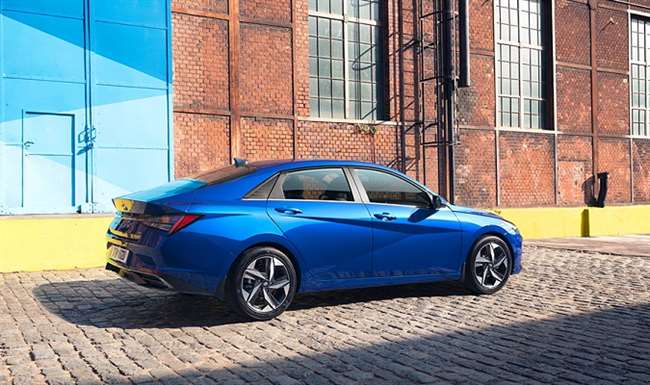 2021 Hyundai Elantra हुई लॉन्च जानें फीचर्स और कीमत - 2021 Hyundai Elantra Launched in South ...