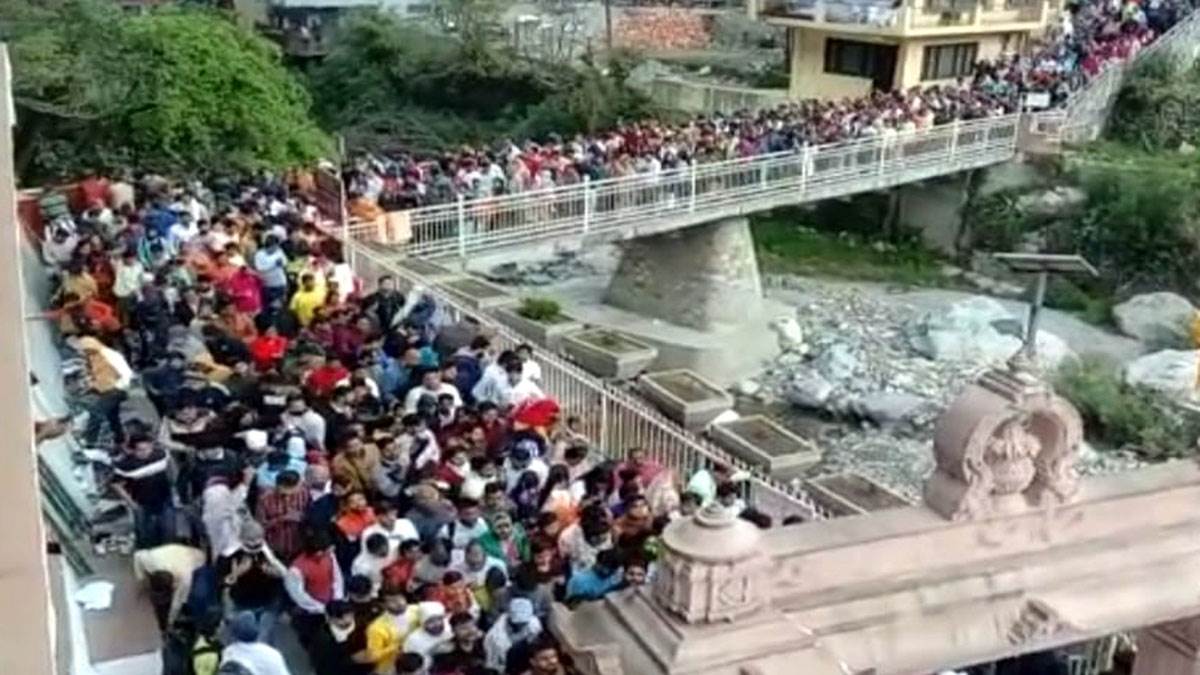 Kainchi Dham में दिखी बाबा नीम करौली की अद्भुत लीला उमड़ा आस्था का