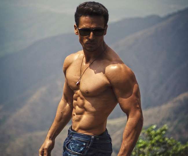 Tiger Shroff ABS Photos: एब्स हो तो टाइगर श्रॉफ जैसे... आप भी एक्टर की ...