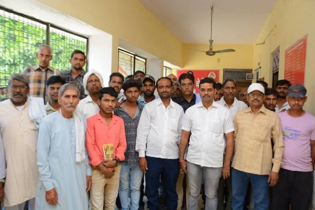 जमानत कराने पहुंची श्रीराम कॉलोनी की जनता