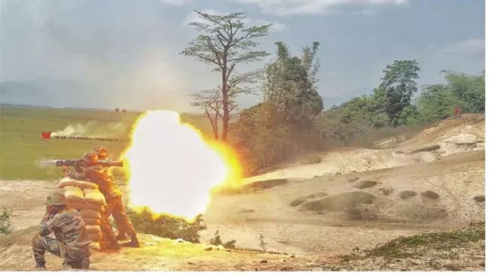 आर्मी त्रिशक्ति कोर ने 17500 फीट की ऊंचाई पर किया एकीकृत अभ्यास - Army ...